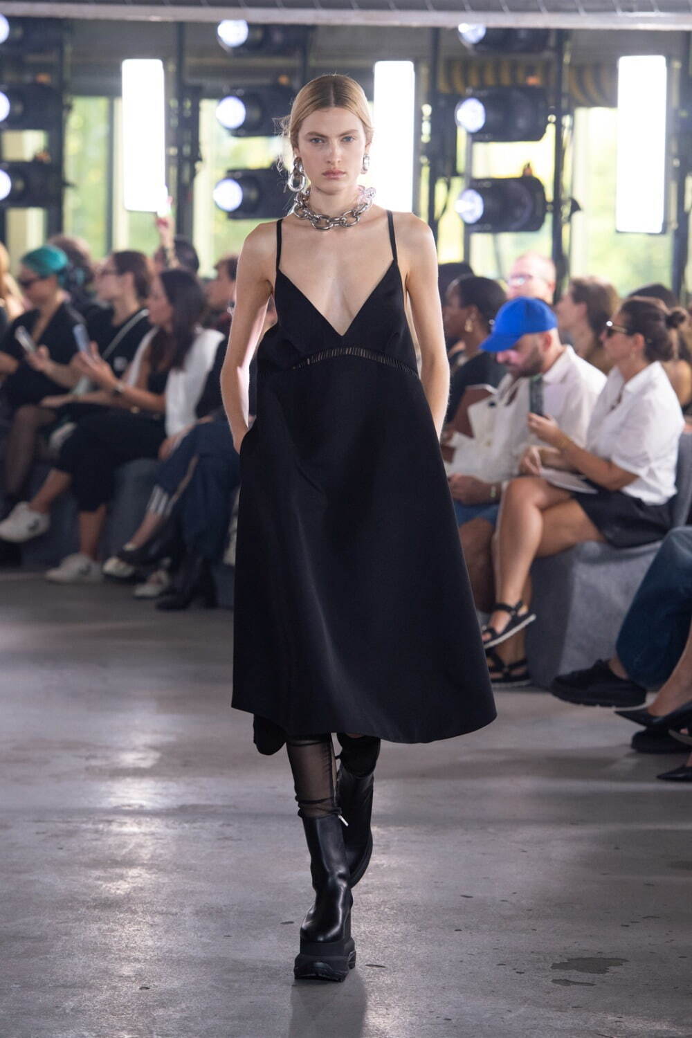 サカイ(sacai) 2024年春夏ウィメンズコレクション サカイ(sacai) 2024年春夏ウィメンズコレクション