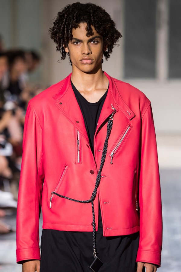 ヨウジヤマモト(Yohji Yamamoto) 2018年春夏メンズコレクション ヨウジヤマモト(Yohji Yamamoto) 2018年春夏メンズコレクション